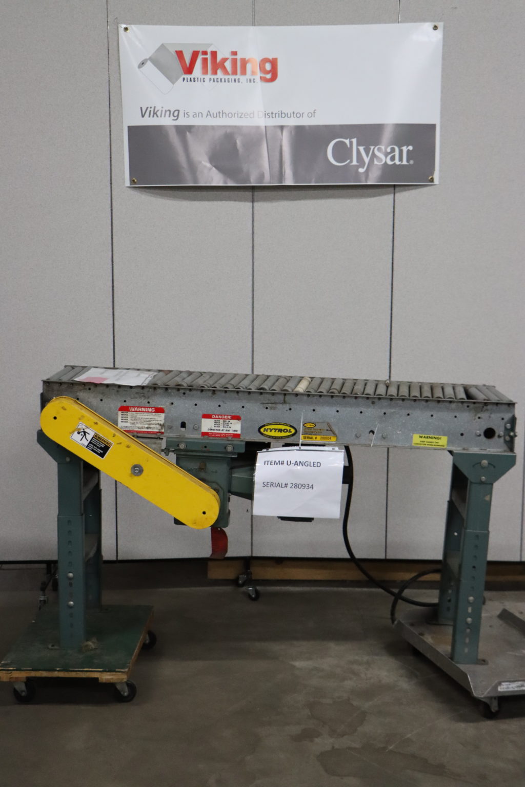 HYTROL ANGELED CONVEYOR - Viking Plastic Packaging